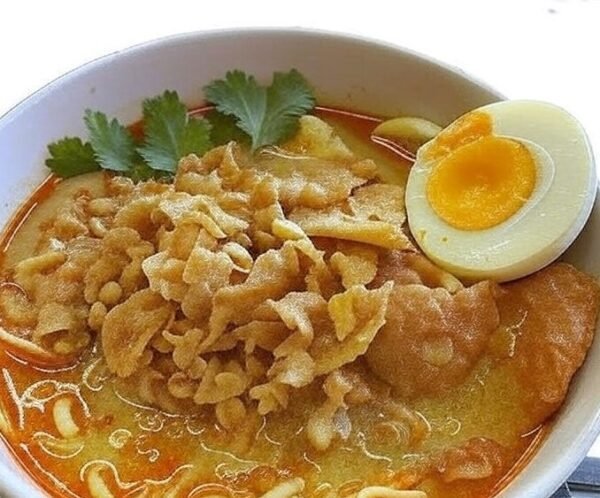 Ohn No Khao Swe-Myanmar Coconut Chicken Noodle Recipe