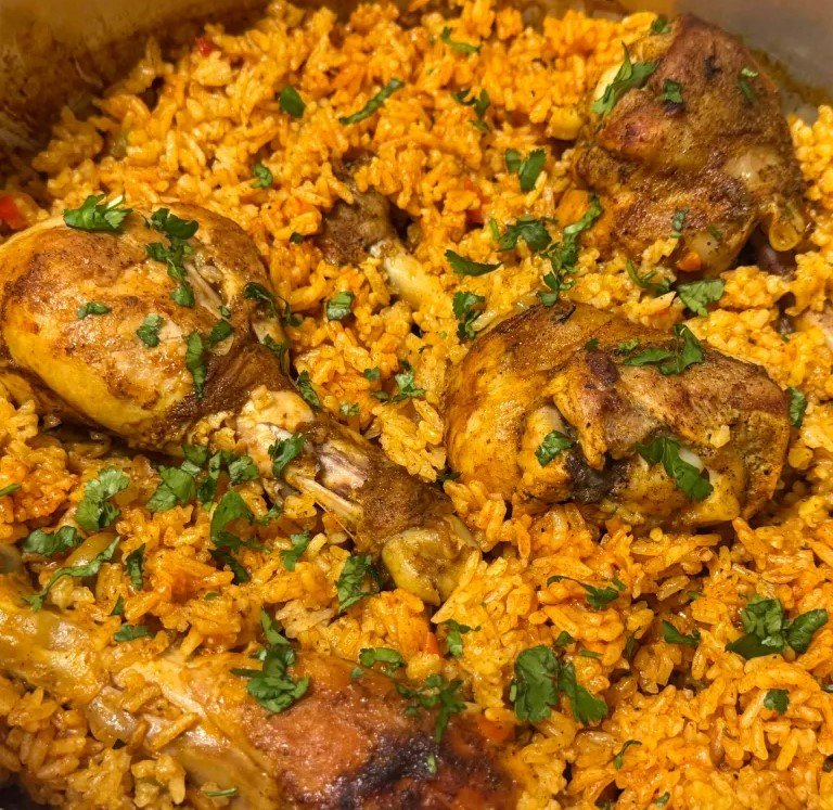 Arroz con Pollo : A Classic Latin American Chicken and Rice Dish